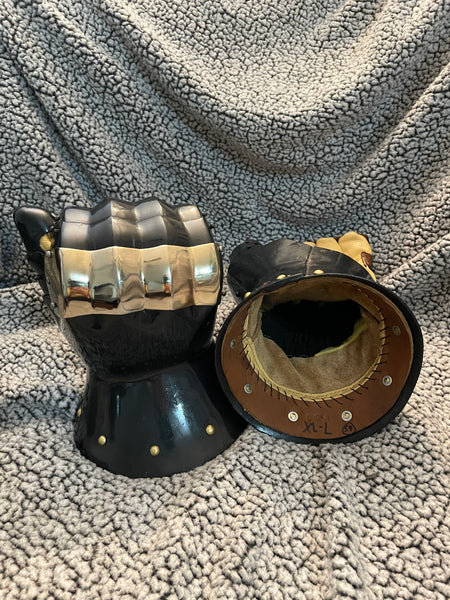 Gauntlets - Corrugated- Spring Steel - Blackened – Valkyrie Forge Inc.